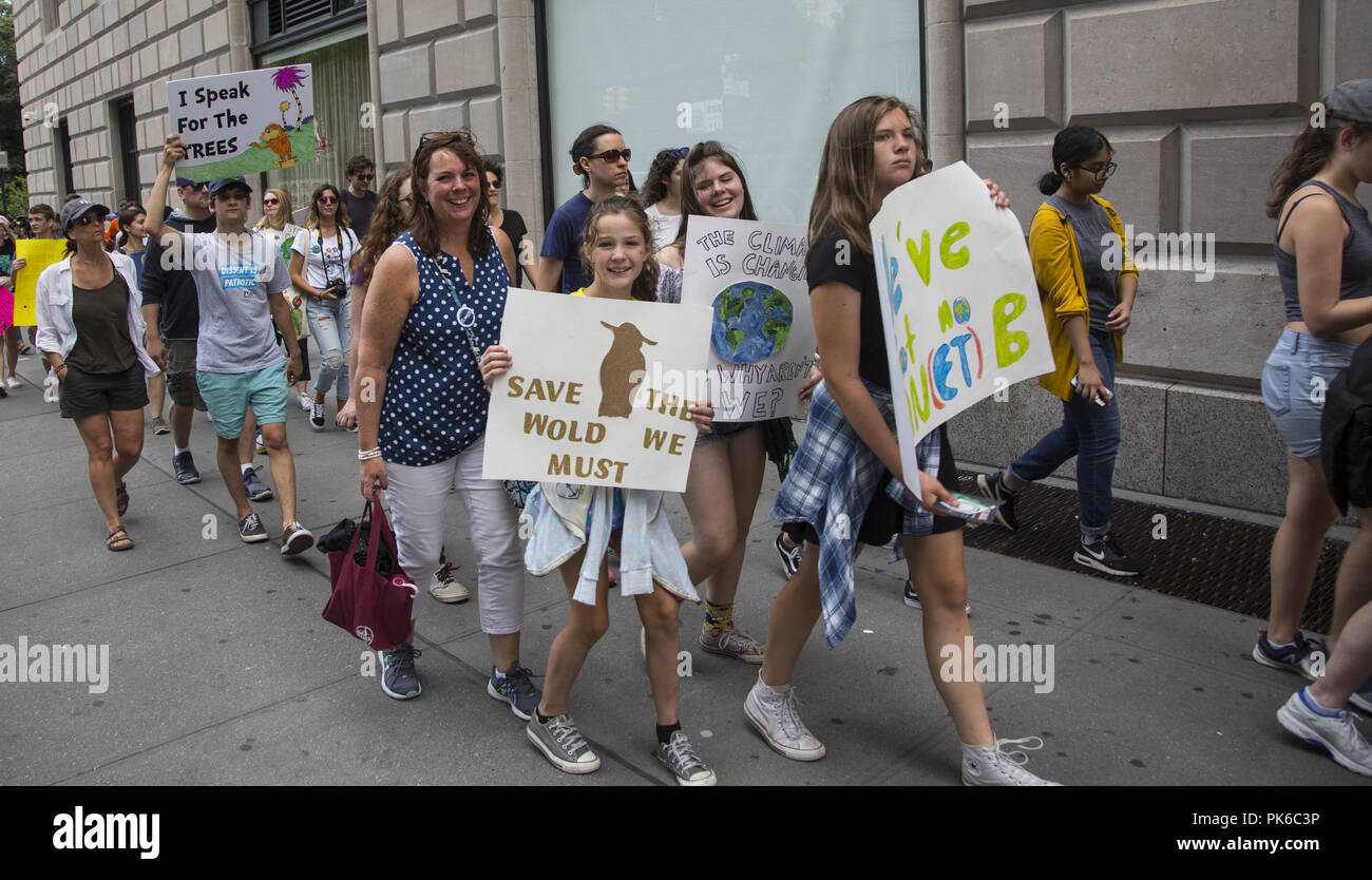 Zero hour youth climate march hi-res stock photography and images - Alamy
