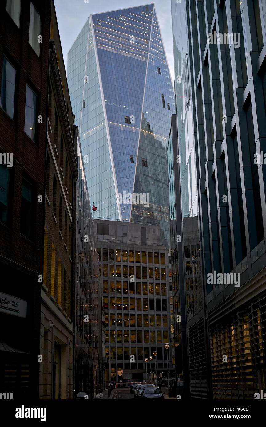 Scalpel, London's newest sky scraper Stock Photo - Alamy