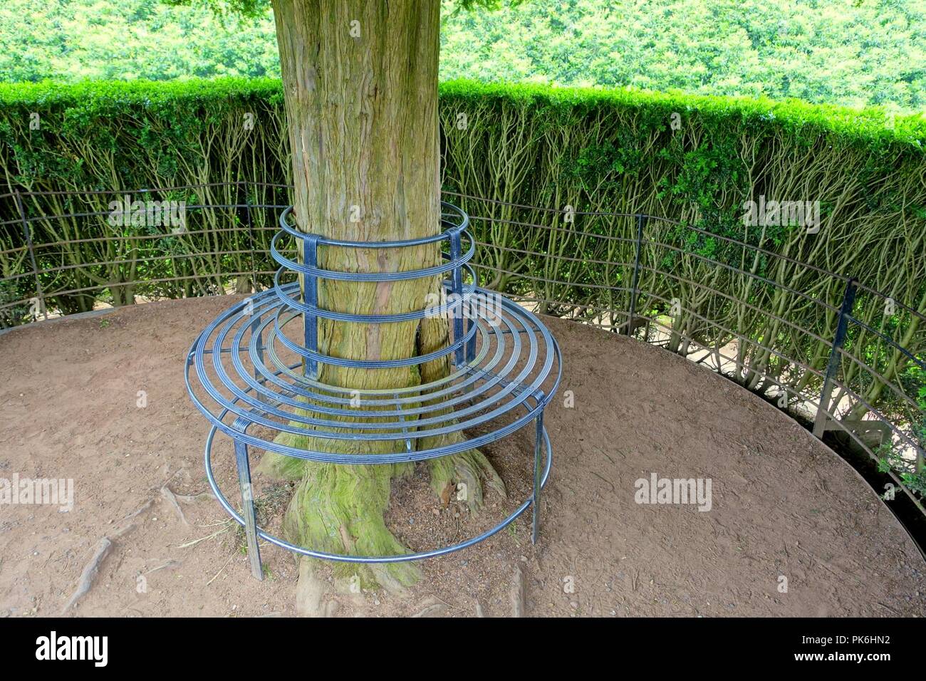 Bench - Yew Garden - Packwood House - Warwickshire, England Stock Photo ...
