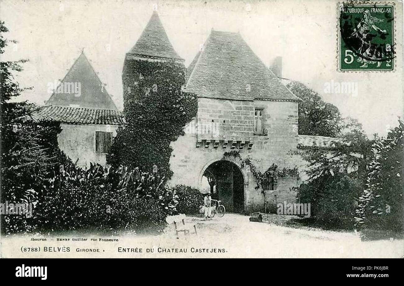 Belvès-de-Castillon - château de Castergens Stock Photo - Alamy