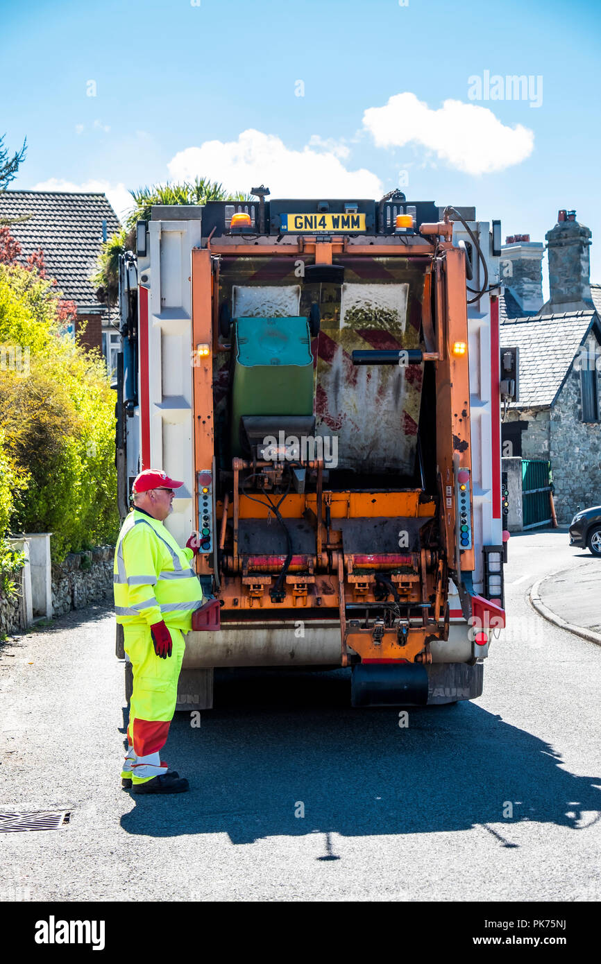 Garbage van hi-res stock photography and images - Alamy