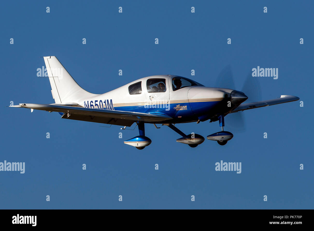 Lancair lc40 550fg columbia hi-res stock photography and images - Alamy