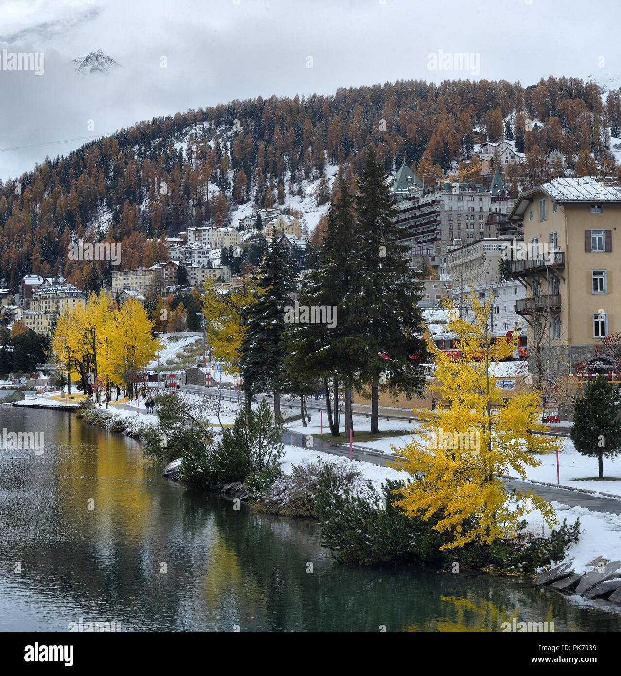Lake St. Moritz with the first snow in the autumn Stock Photo - Alamy