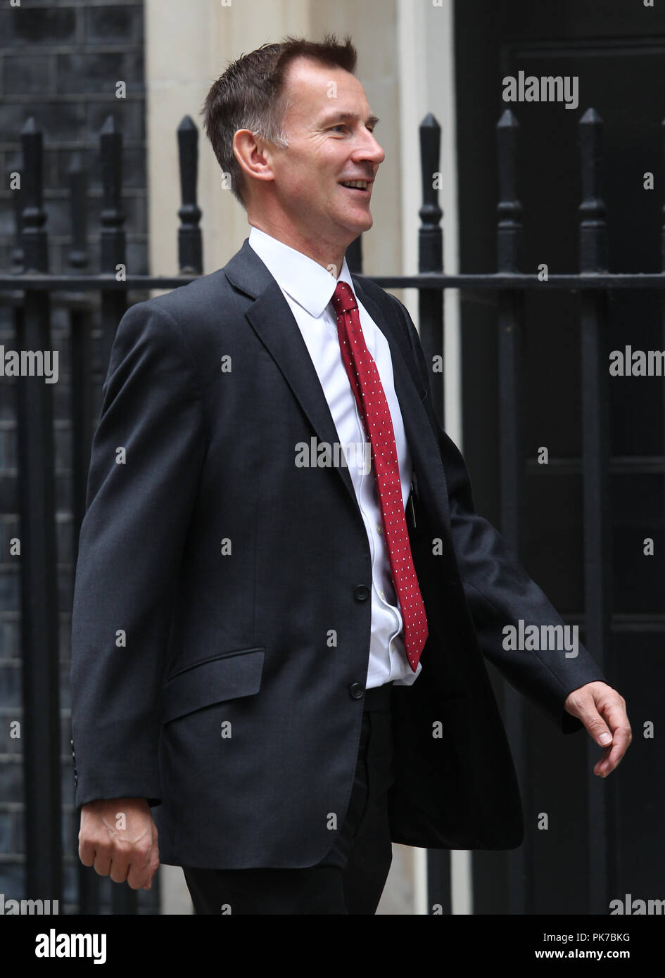 Foreign secretary jeremy hunt arrives in downing street hi-res stock ...
