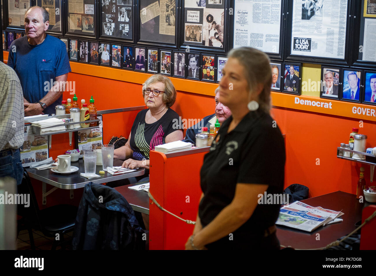 Annapolis, MD., USA. 11th September, 2018. Customers and employees ...