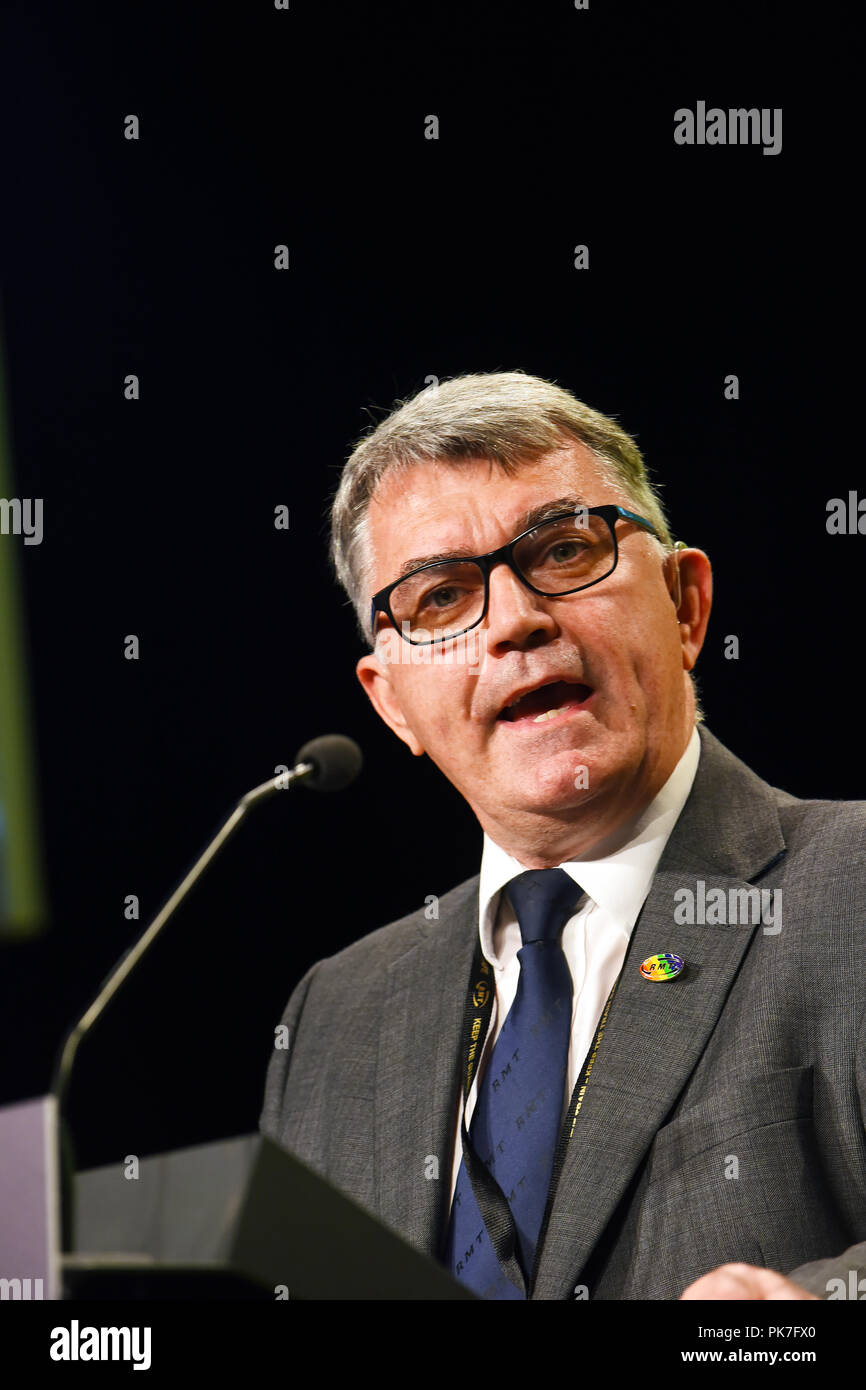 Nationa rail hi-res stock photography and images - Alamy