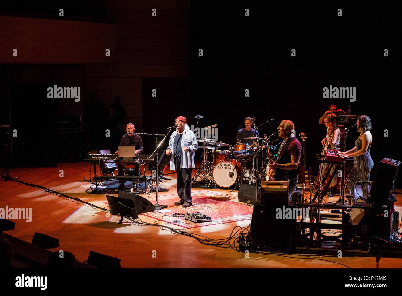 Teatro david crosby dal verme hi-res stock photography and images - Alamy