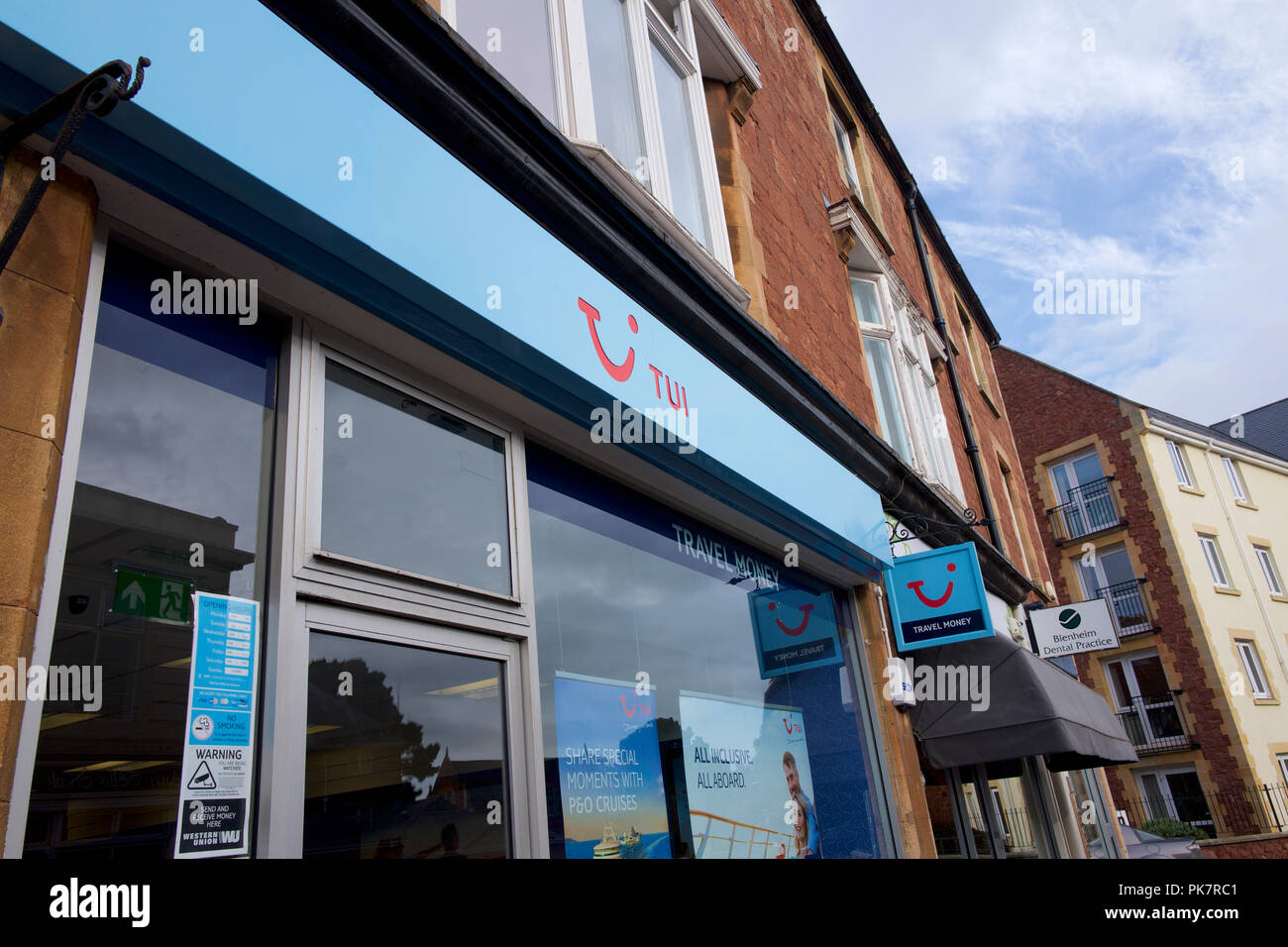 Tui store hi-res stock photography and images - Alamy