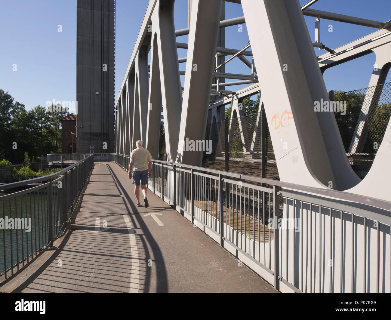 Vertical-lift bridge for railway, cyclists and pedestrian traffic ...