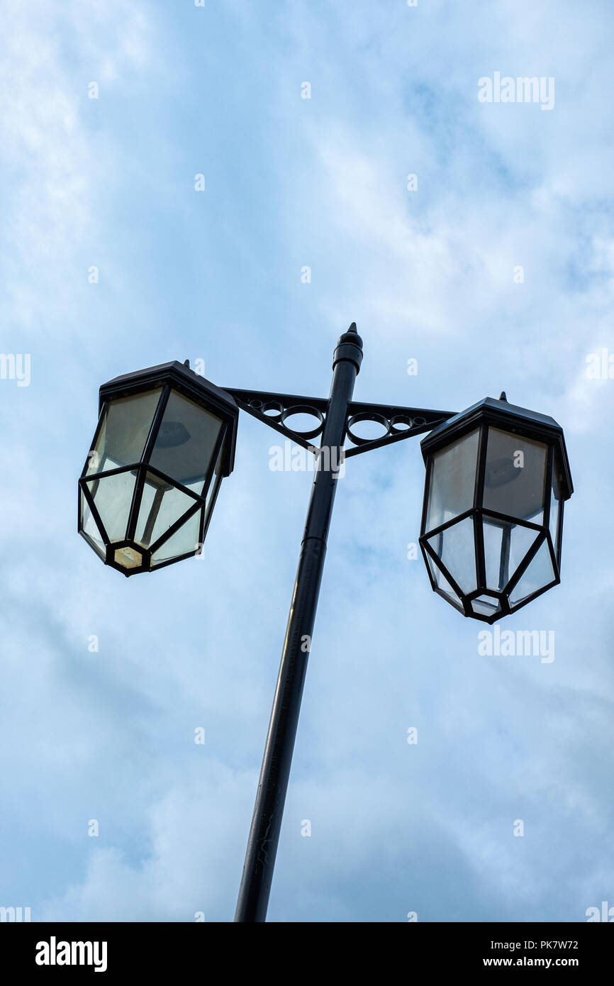 Victorian street light hi-res stock photography and images - Alamy