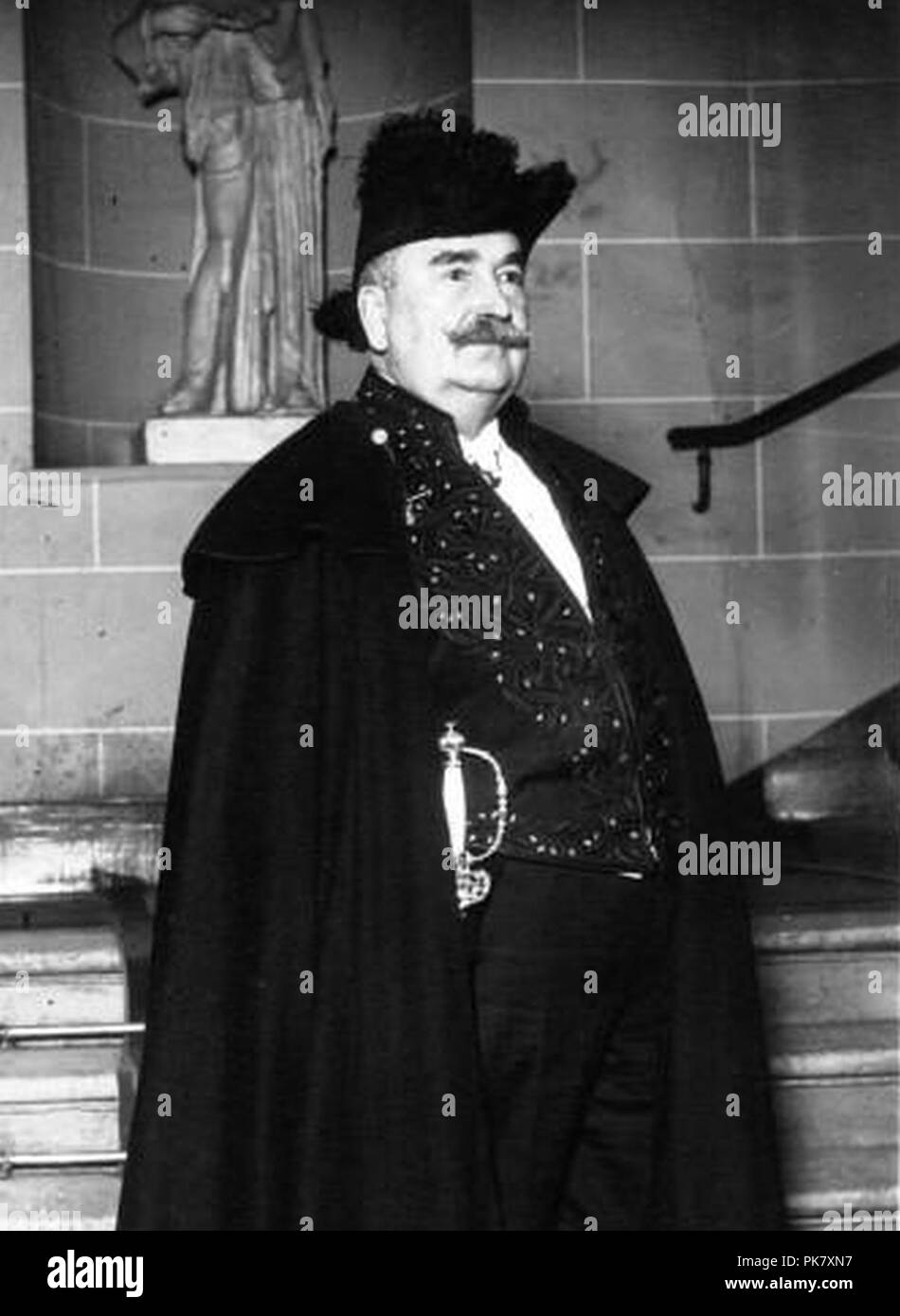 Louis Bertrand académicien 1926 Stock Photo - Alamy