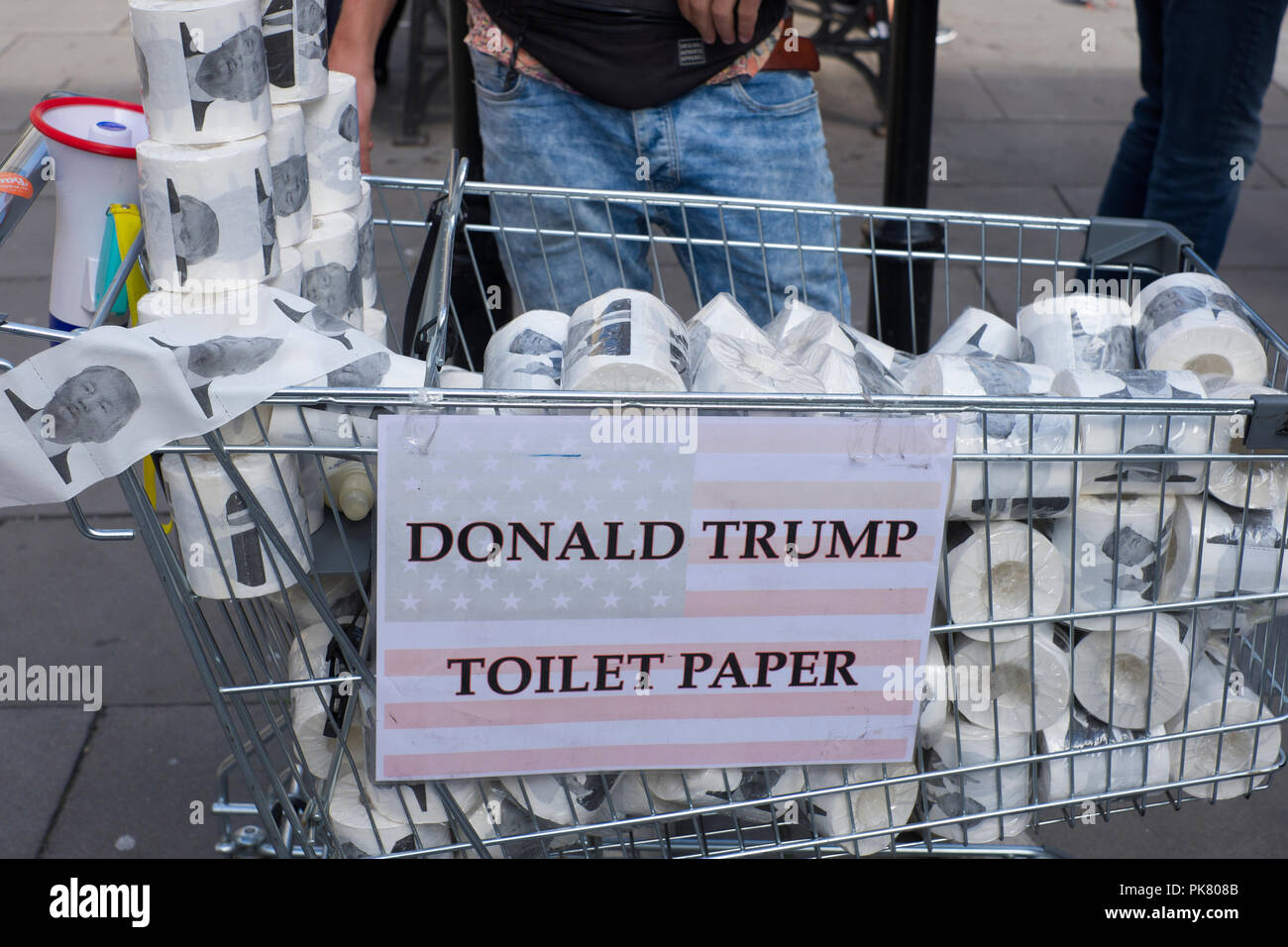 Trump face hi-res stock photography and images - Alamy