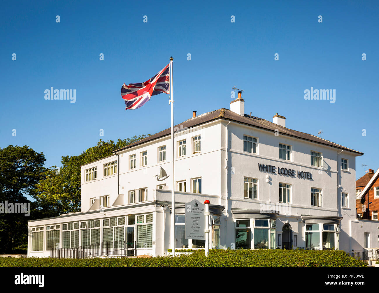White lodge hi-res stock photography and images - Alamy