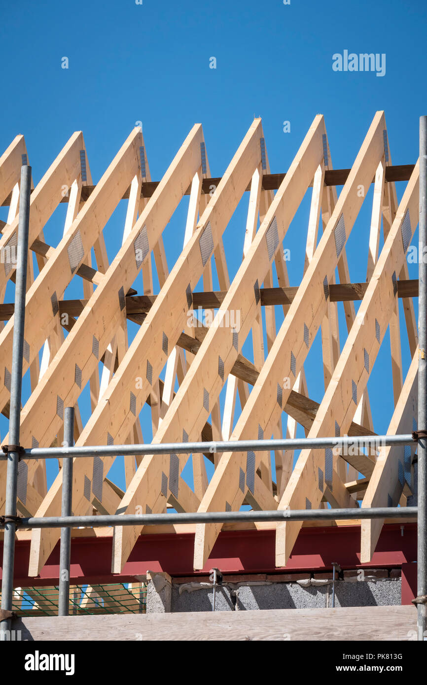Upright trusses hi-res stock photography and images - Alamy