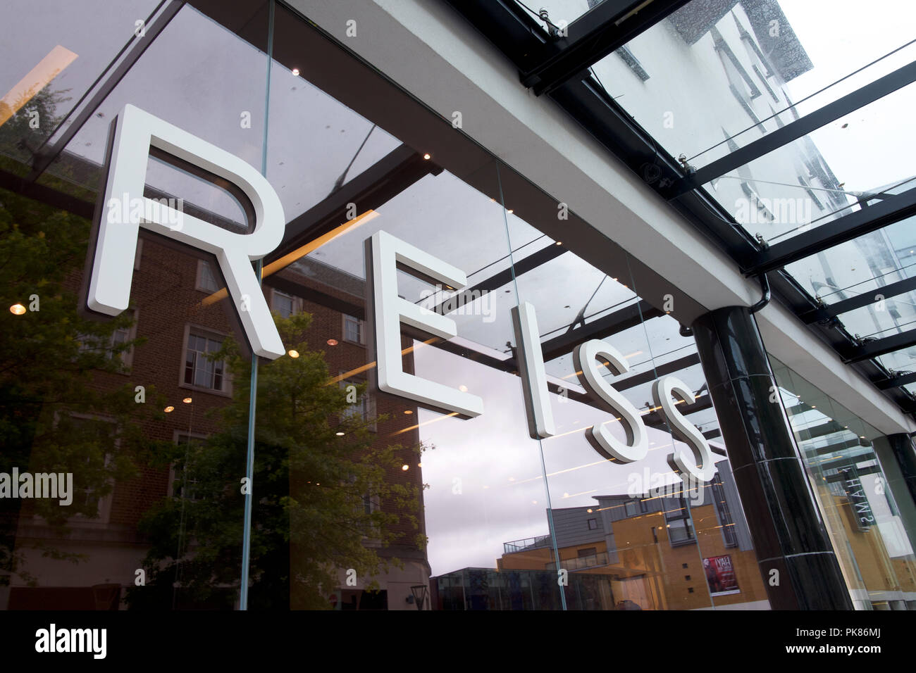 Reiss shop hi-res stock photography and images - Alamy