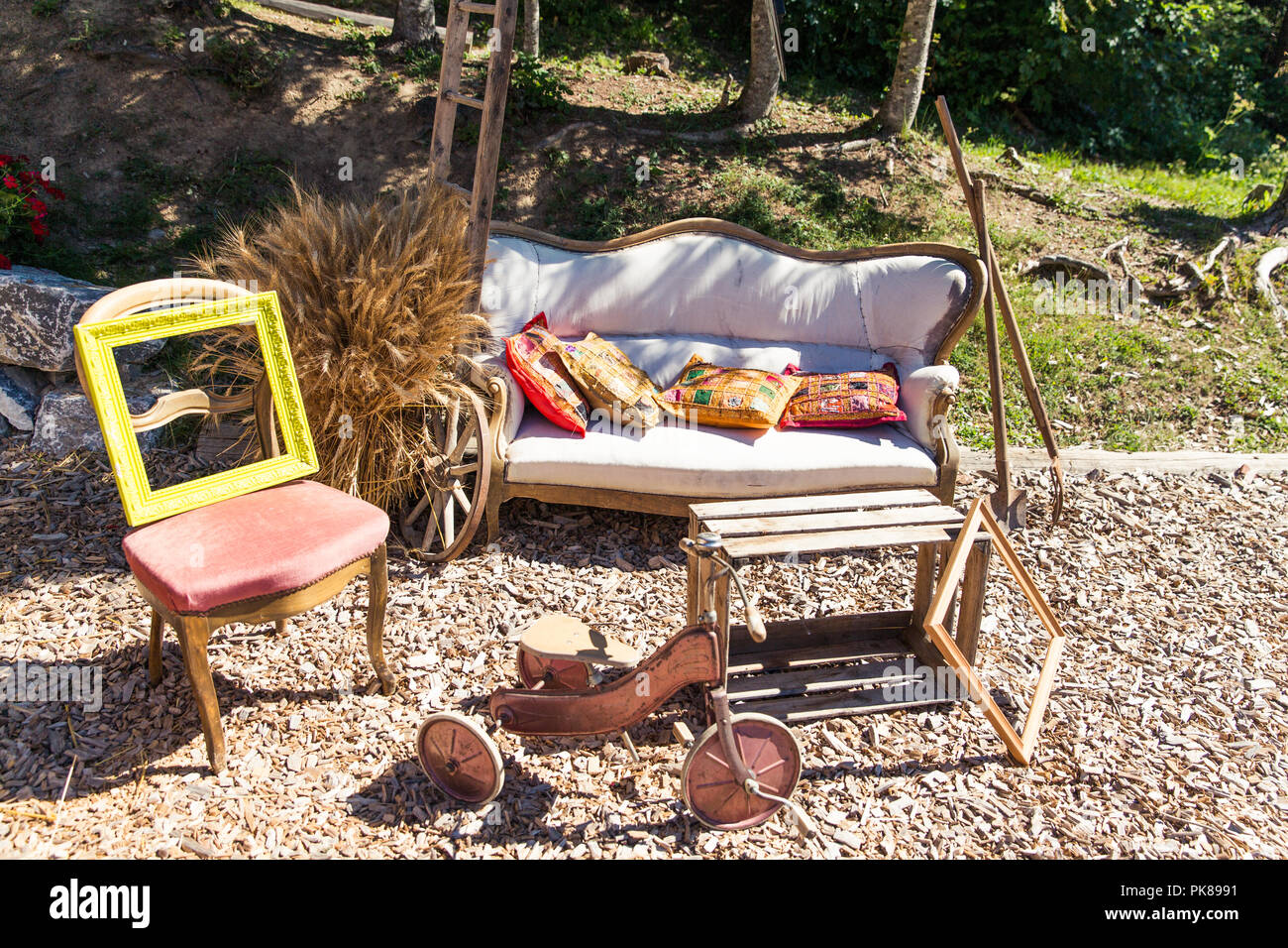 Shabby Chic Rustic Wedding Photo booth Set-up Stock Photo - Alamy