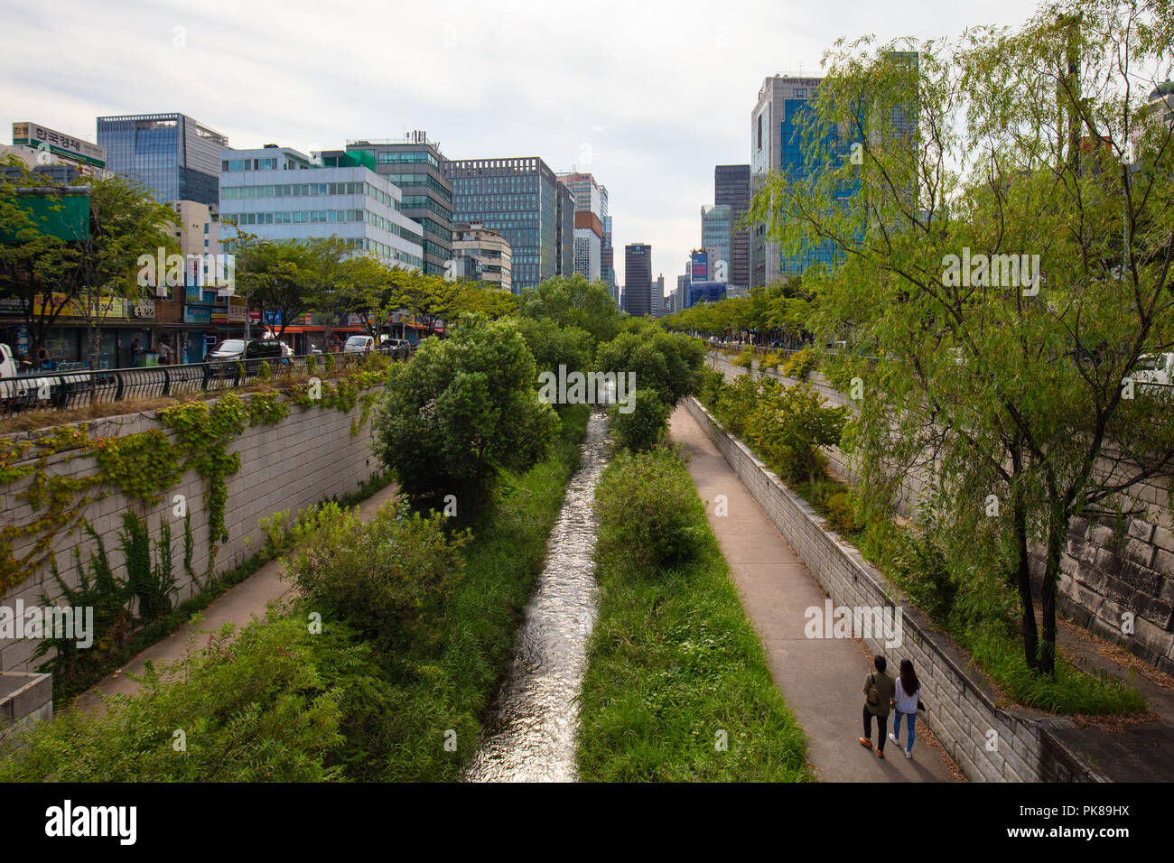 Cheonggyecheon River in Seoul Stock Photo - Alamy