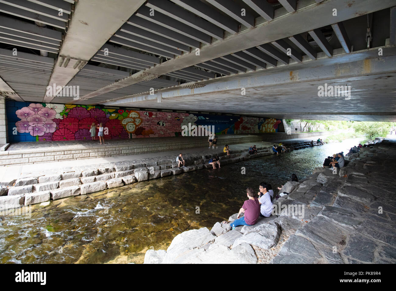 Cheonggyecheon River in Seoul Stock Photo - Alamy