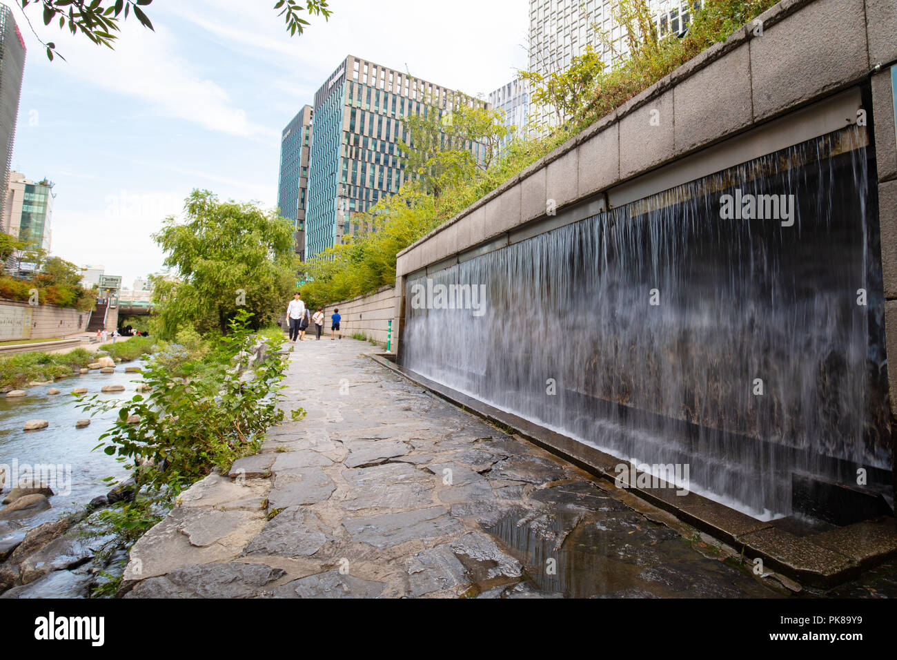 Cheonggyecheon River in Seoul Stock Photo - Alamy