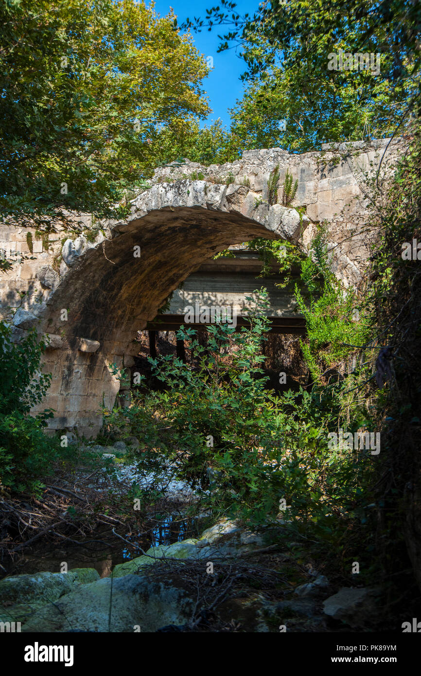 Roman bridge crete greece hi-res stock photography and images - Alamy