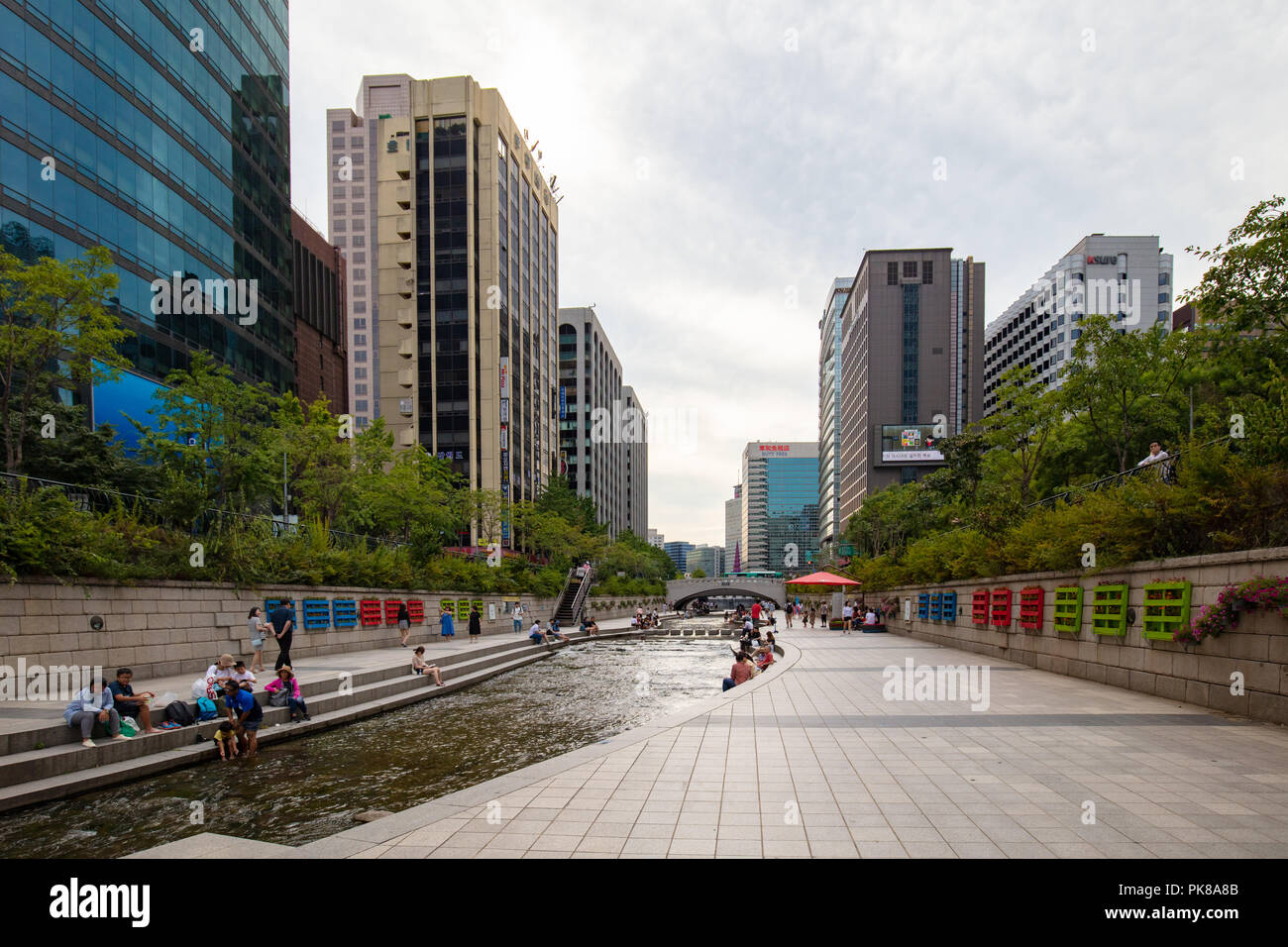Cheonggyecheon River in Seoul Stock Photo - Alamy