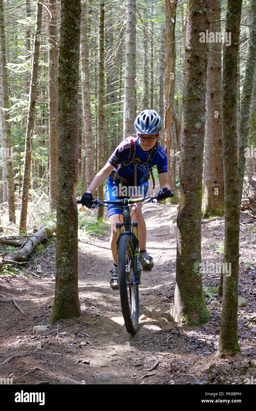 Lady cycle hi-res stock photography and images - Alamy