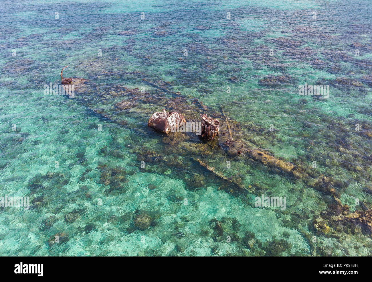 Sunken ship on coral reef hi-res stock photography and images - Alamy