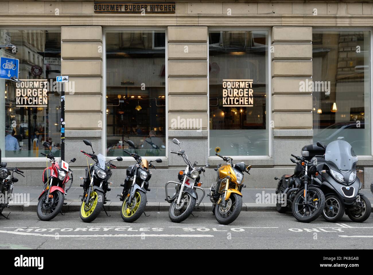 Motorcycles outside a restaurant hi-res stock photography and images ...
