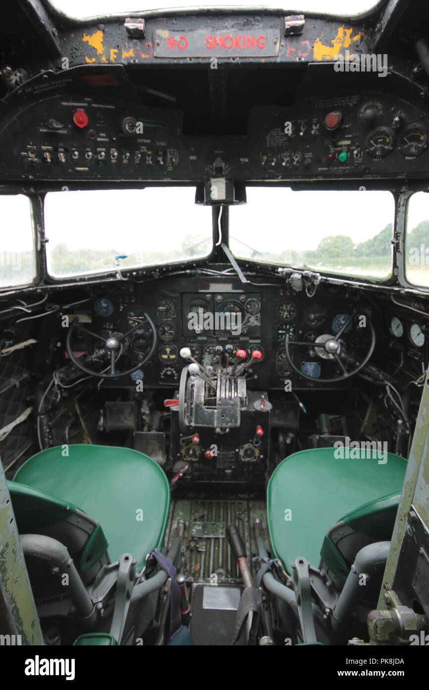 Fixed cockpit interior hi-res stock photography and images - Alamy