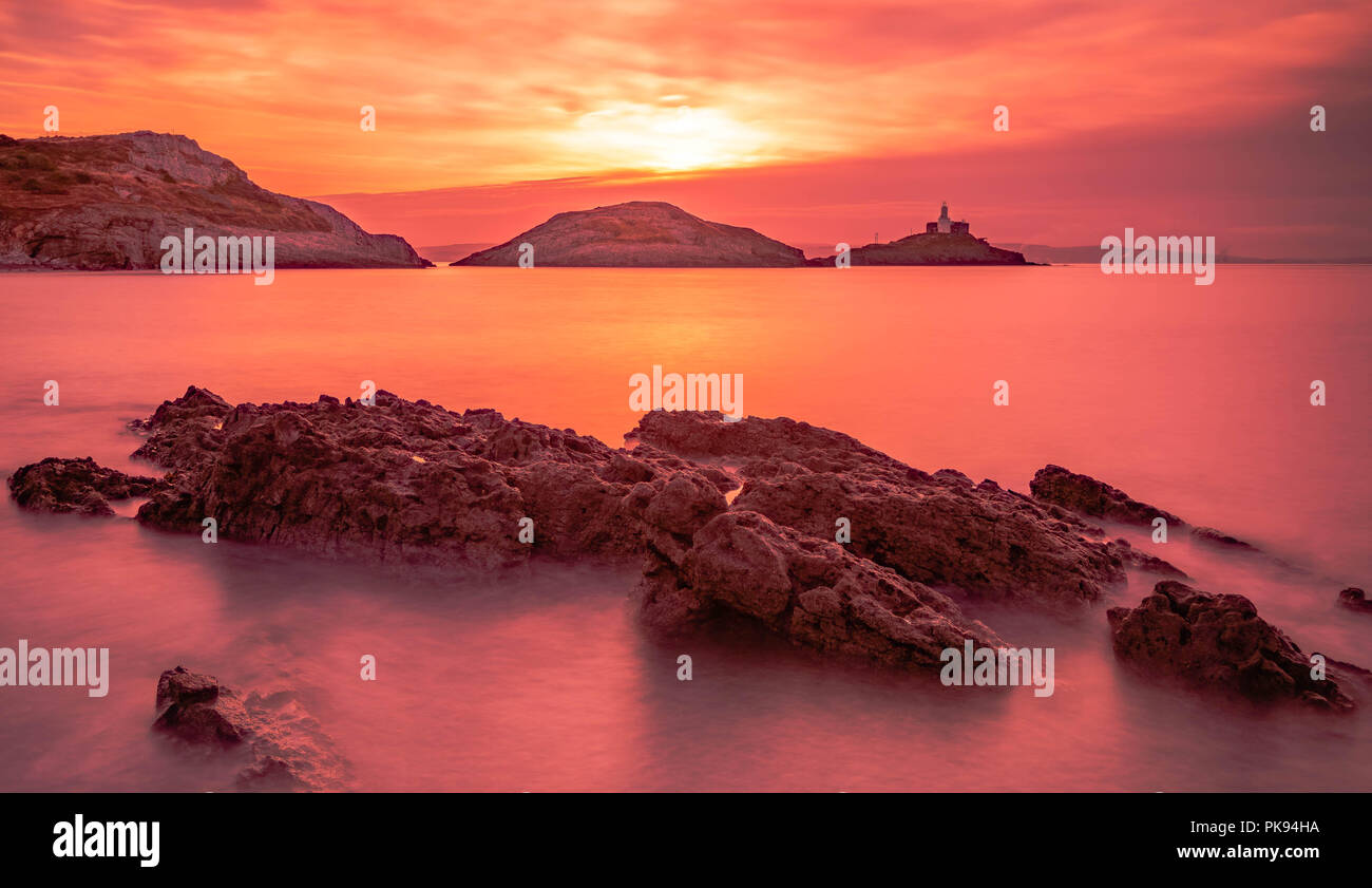 Bracelet bay coast path hi-res stock photography and images - Alamy