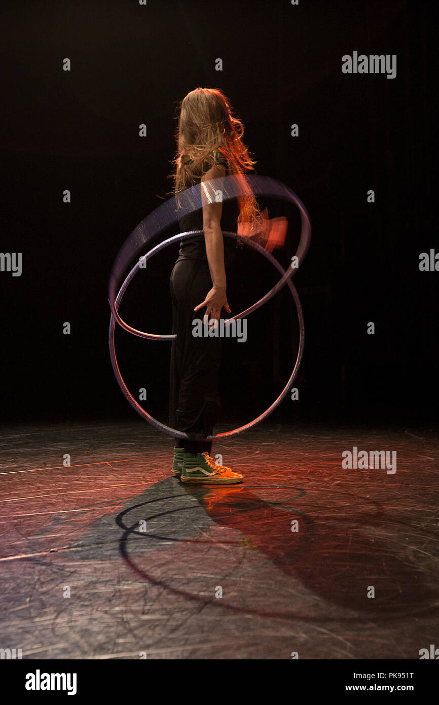 Hoop shots hi-res stock photography and images - Alamy