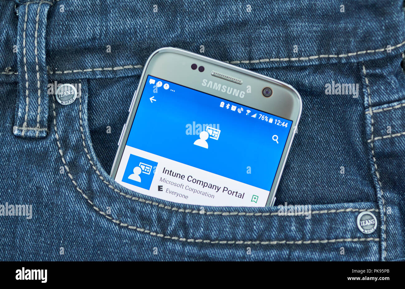 Microsoft intune app hi-res stock photography and images - Alamy