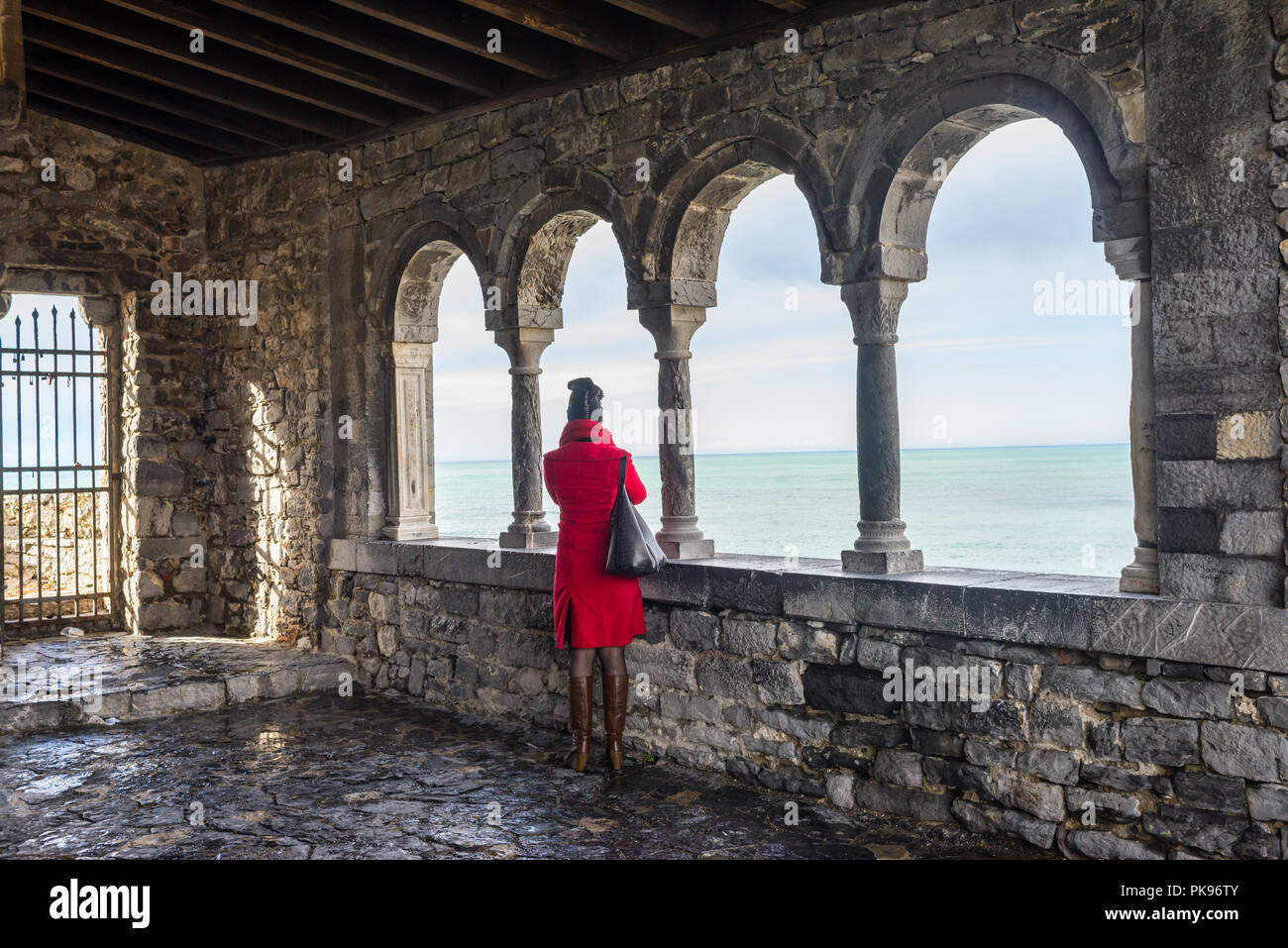 Romanesque loggia hi-res stock photography and images - Alamy