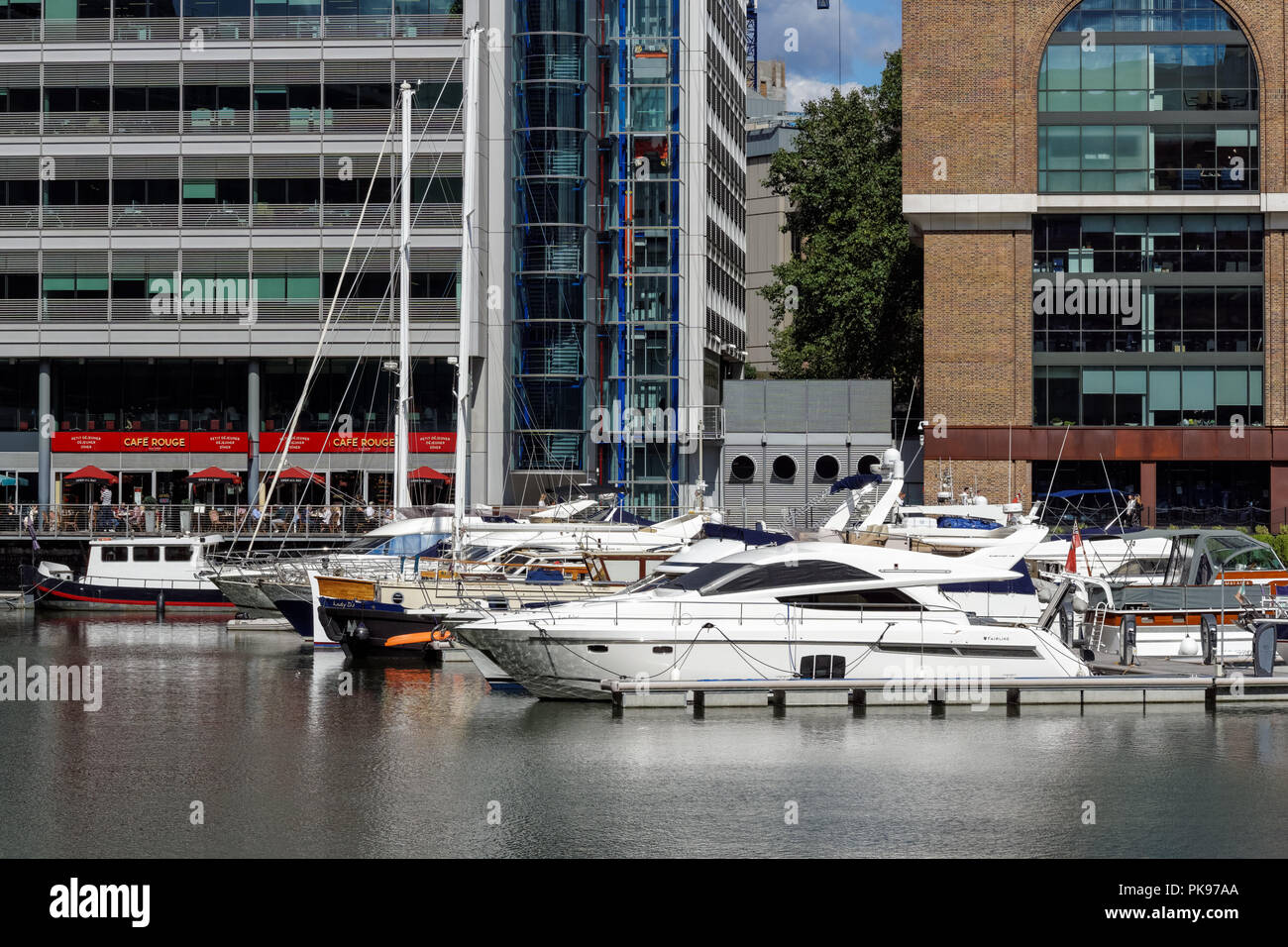 Luxury yachts at St Katharine Docks and Marina in London, England ...