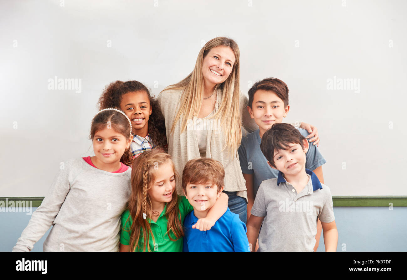 Multicultural school class hi-res stock photography and images - Alamy