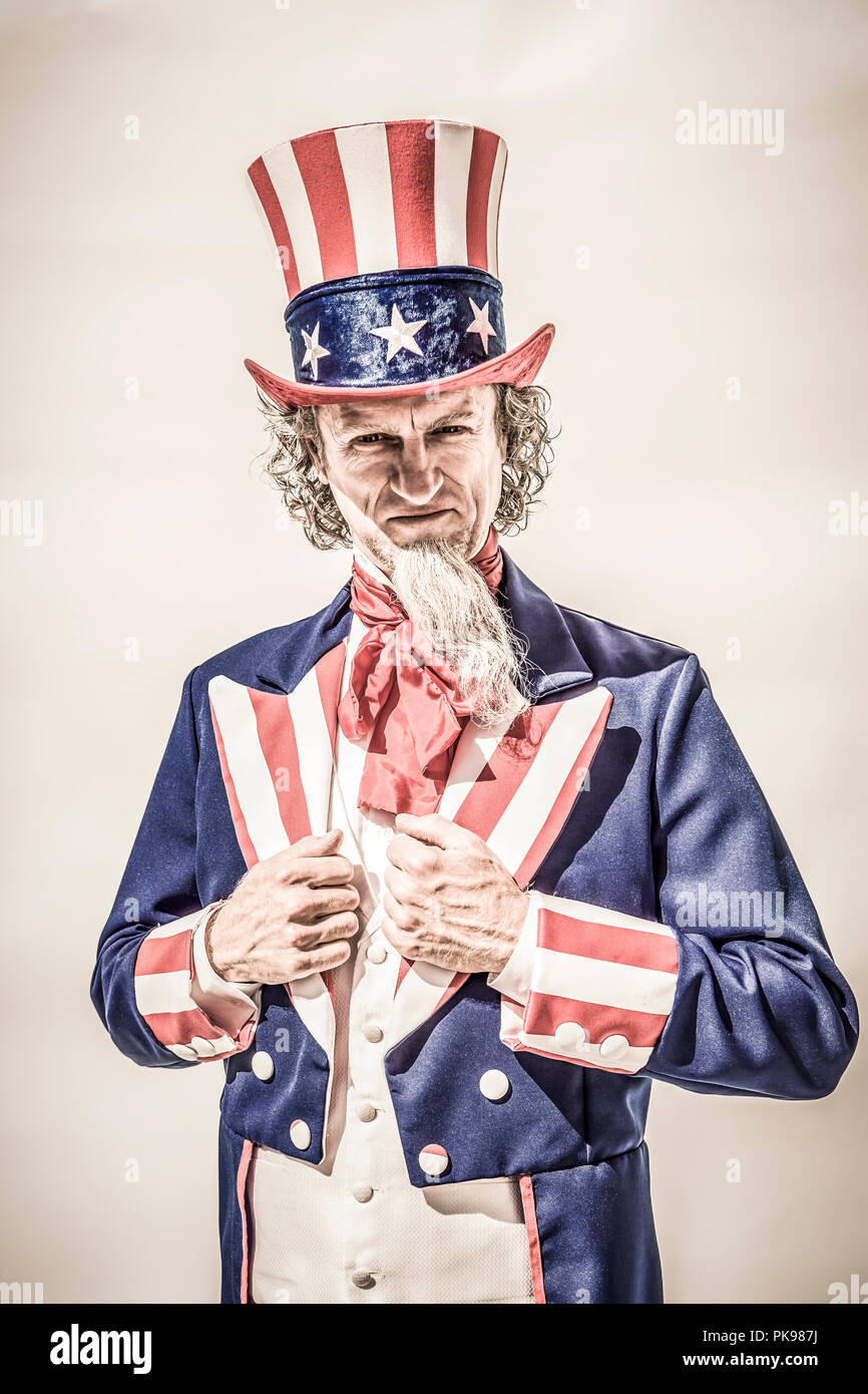 A portrait of an Uncle Sam character holding his lapels Stock Photo - Alamy