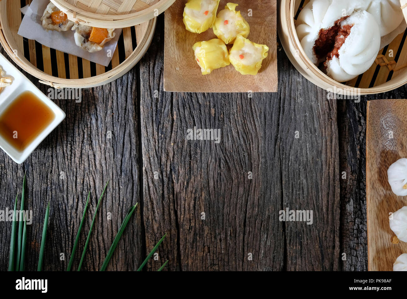 Dim sum Enjoying traditional Chinese dumpling top view Stock Photo - Alamy