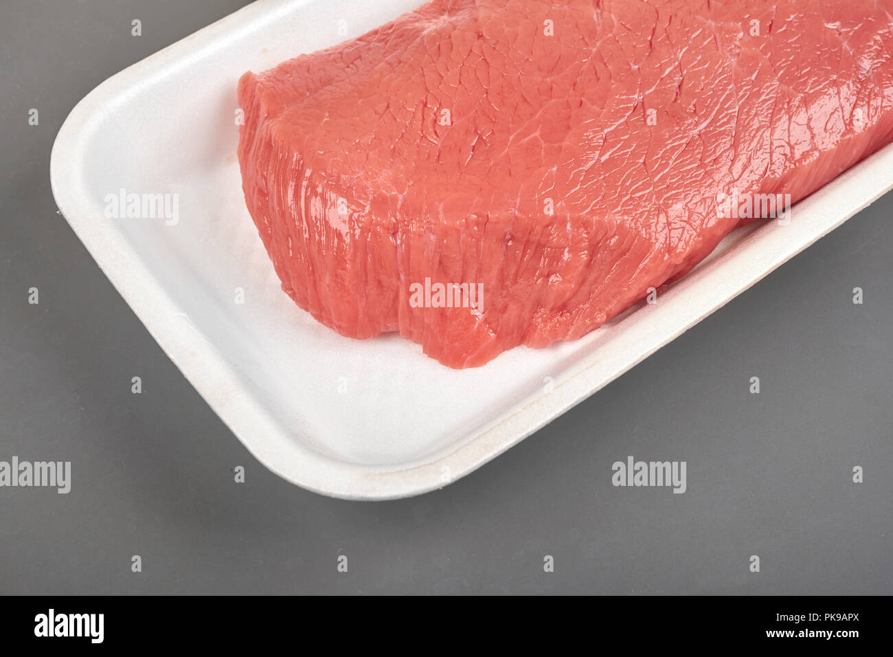 Meat raw beef hi-res stock photography and images - Alamy