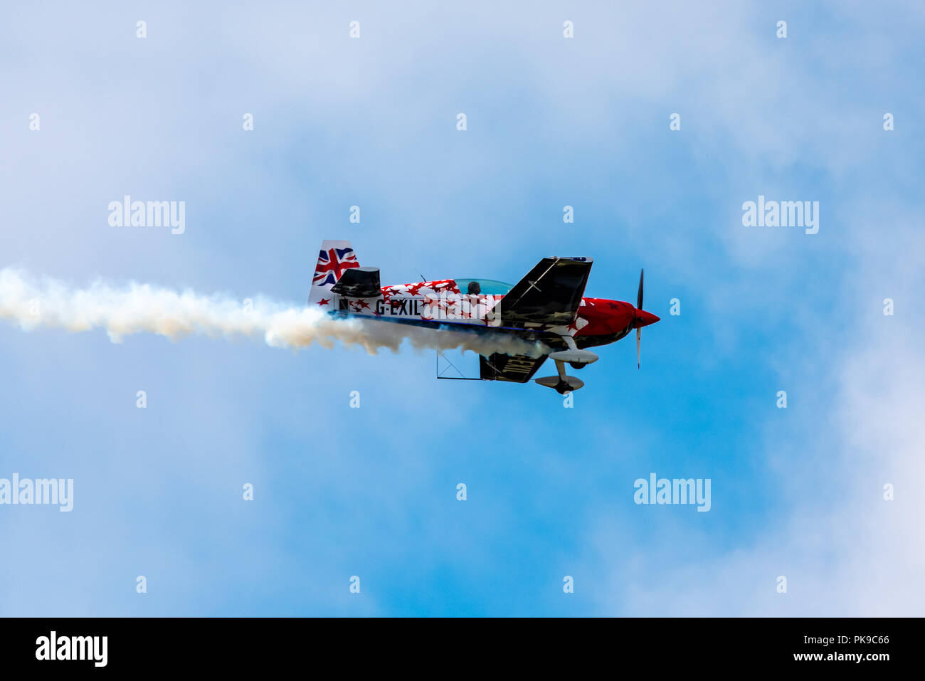 Extra 300 plane hi-res stock photography and images - Alamy