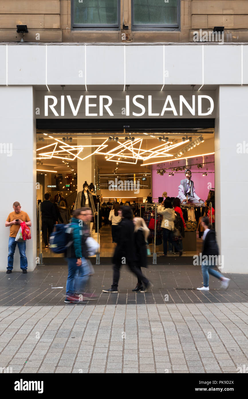 River island clothing store hi-res stock photography and images - Alamy