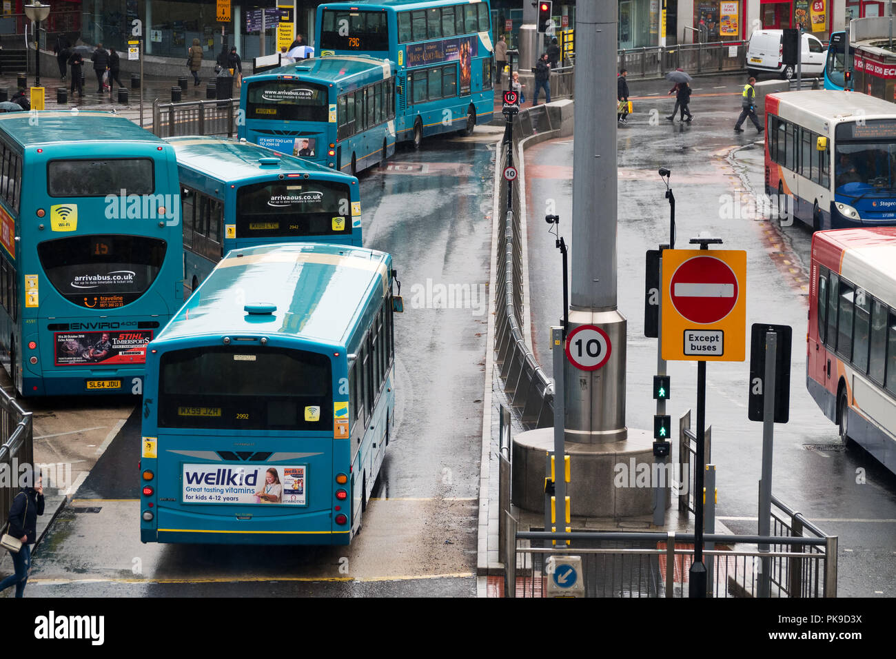Liverpool queen square hi-res stock photography and images - Alamy
