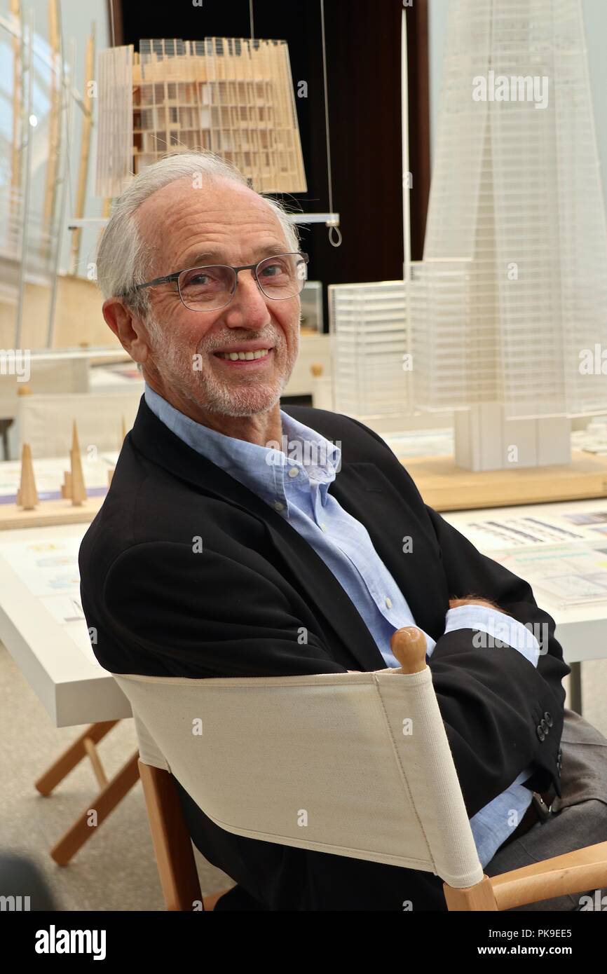 Renzo piano and new whitney museum hi-res stock photography and images ...