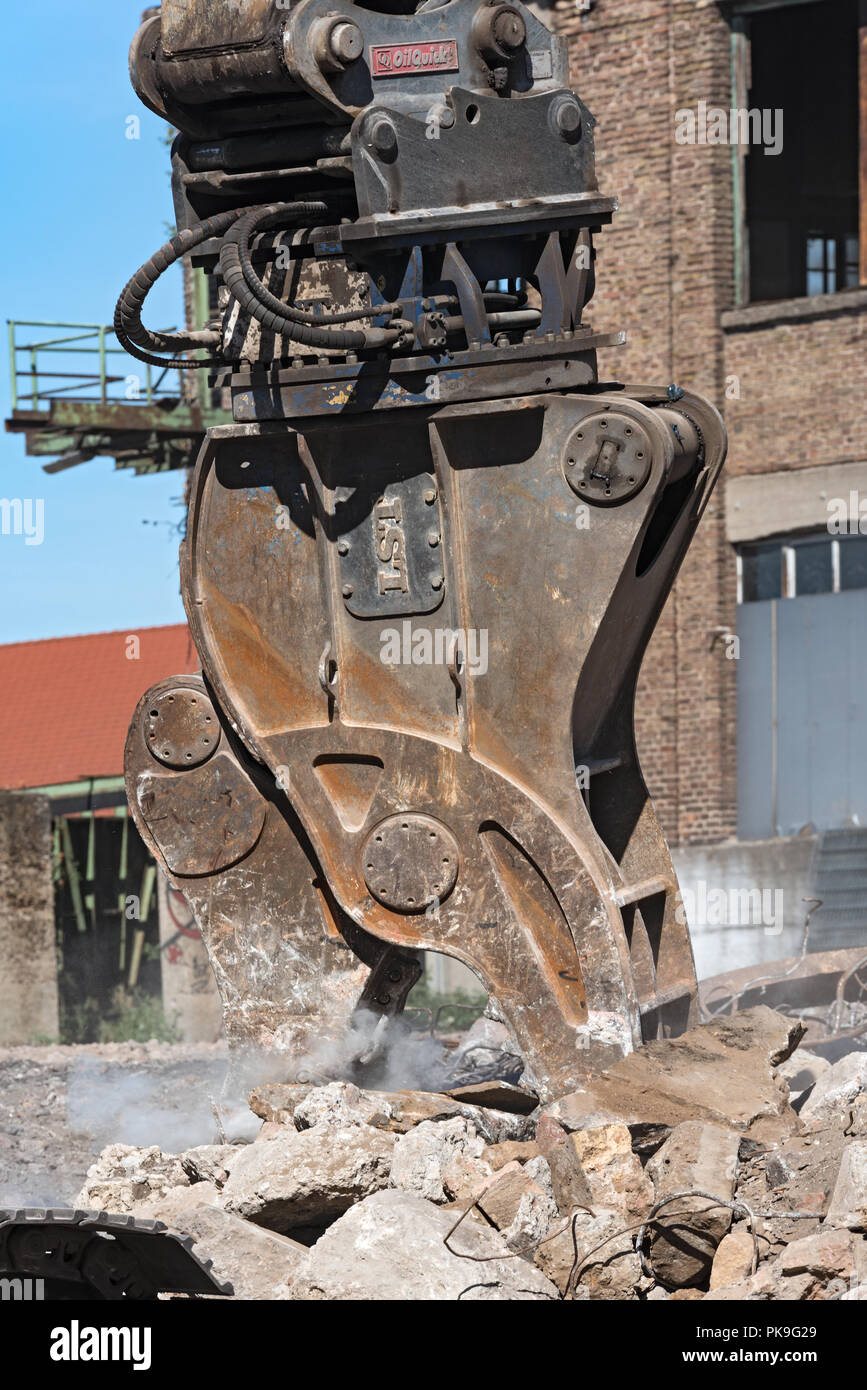 Grapple hi-res stock photography and images - Alamy