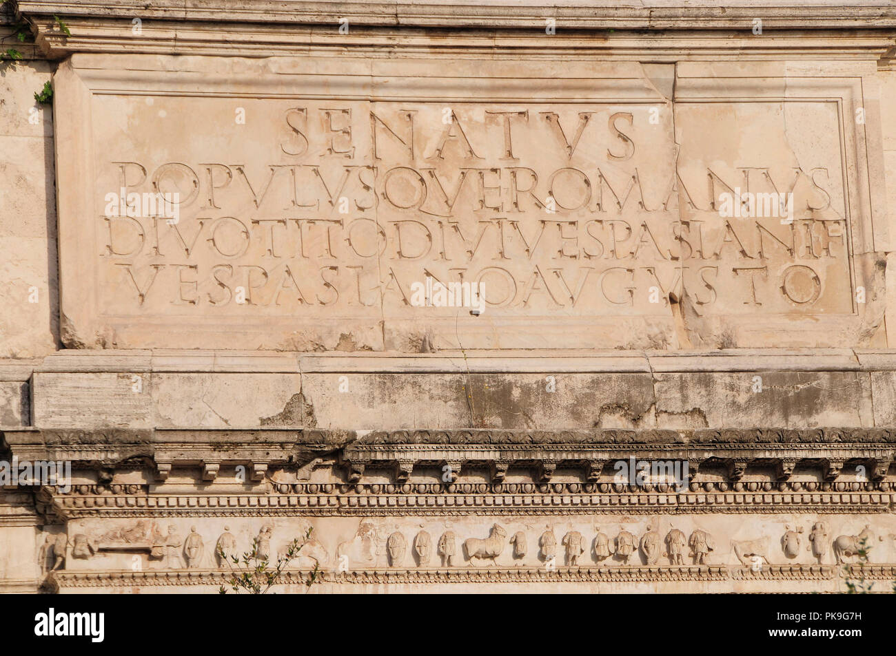 Roman inscription italy hi-res stock photography and images - Alamy