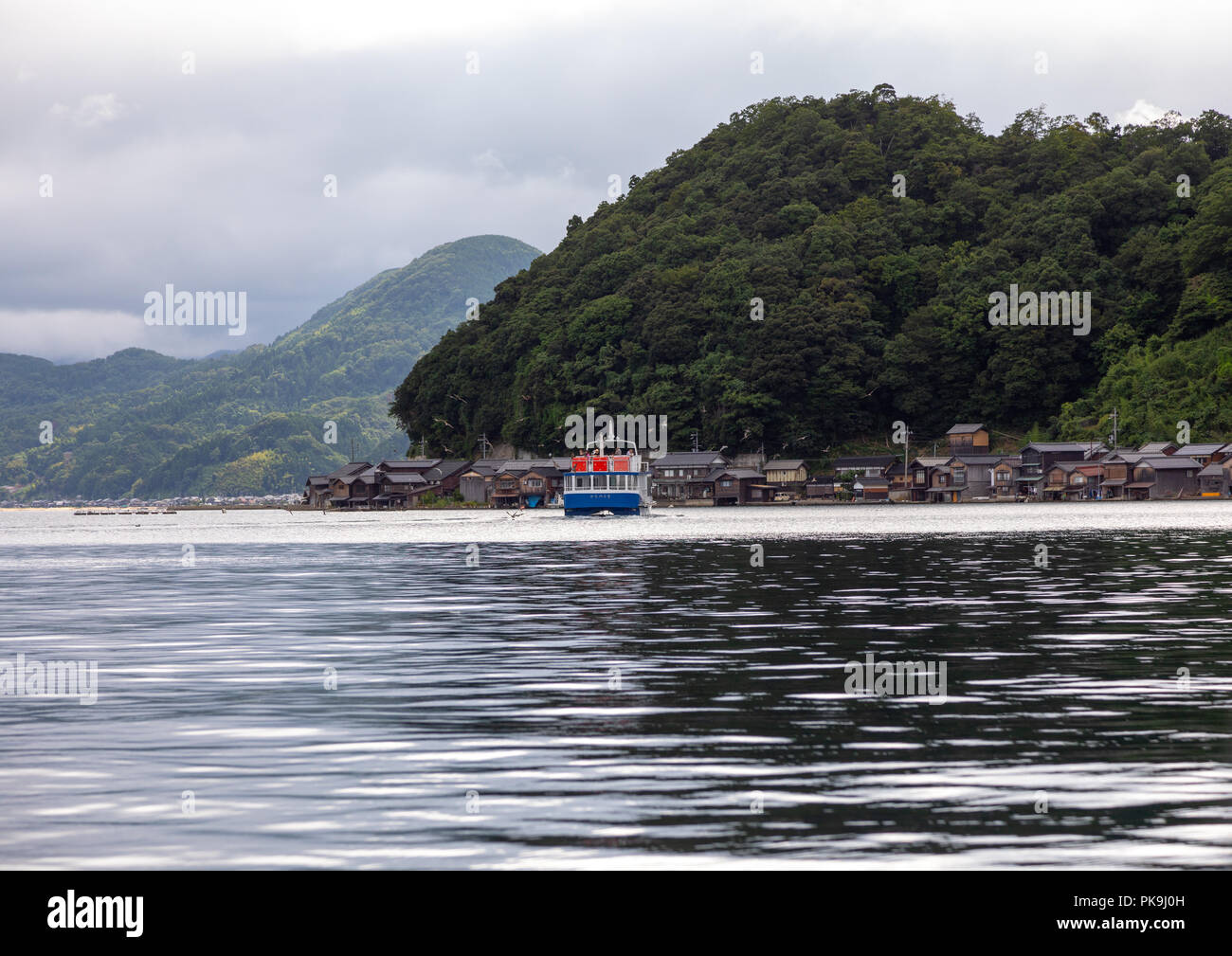 Ine no funaya houses hi-res stock photography and images - Alamy