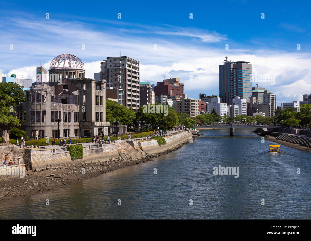 Ota river in front of the Genbaku dome in Hiroshima peace memorial park ...