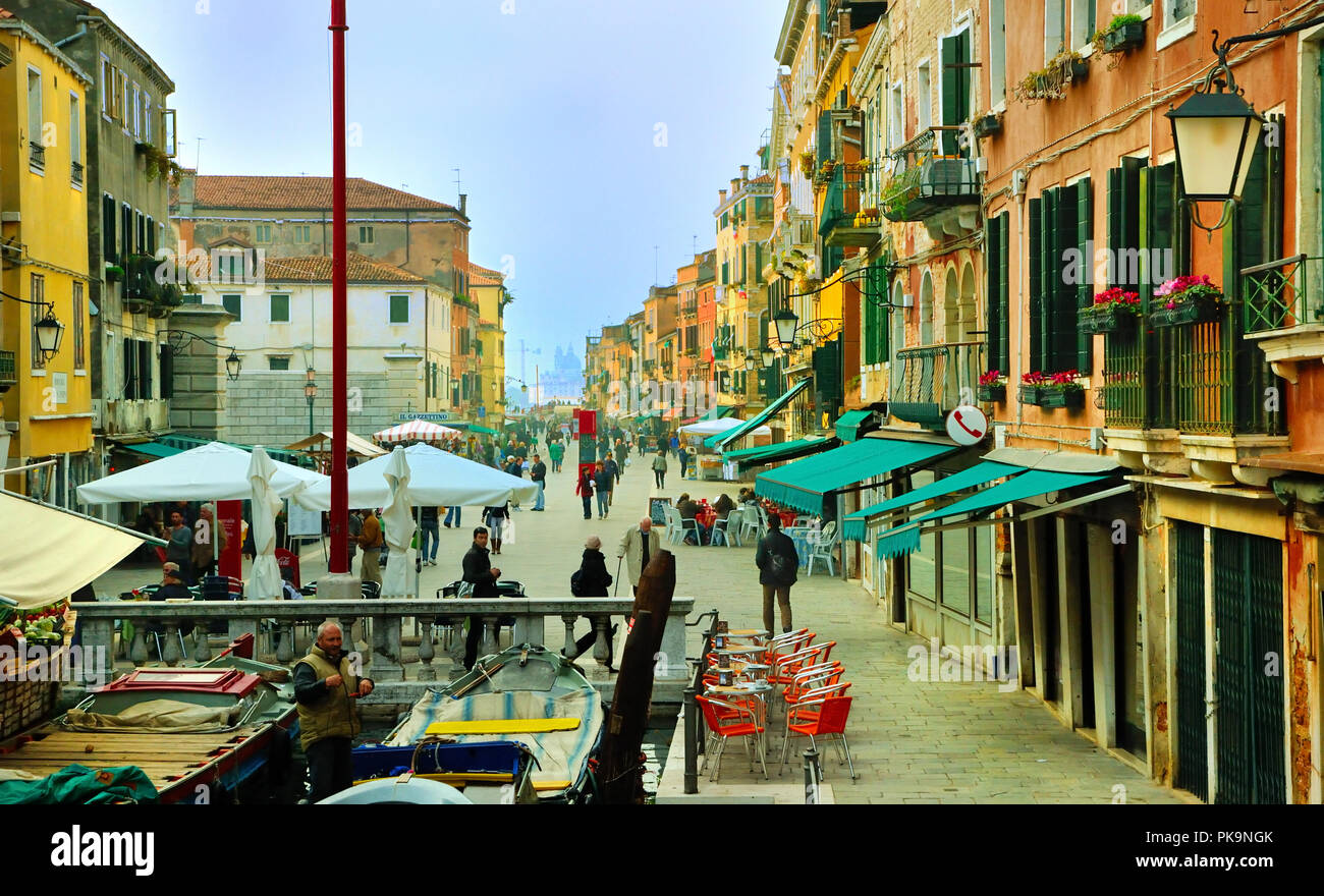Via garibaldi venice hi-res stock photography and images - Alamy