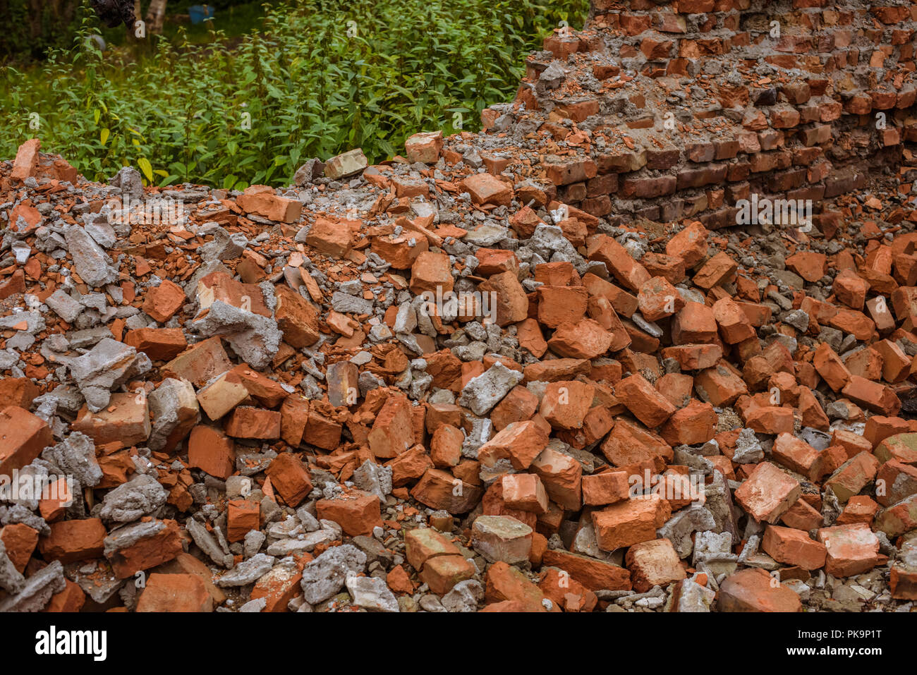 Demolition of big buildings hi-res stock photography and images - Alamy