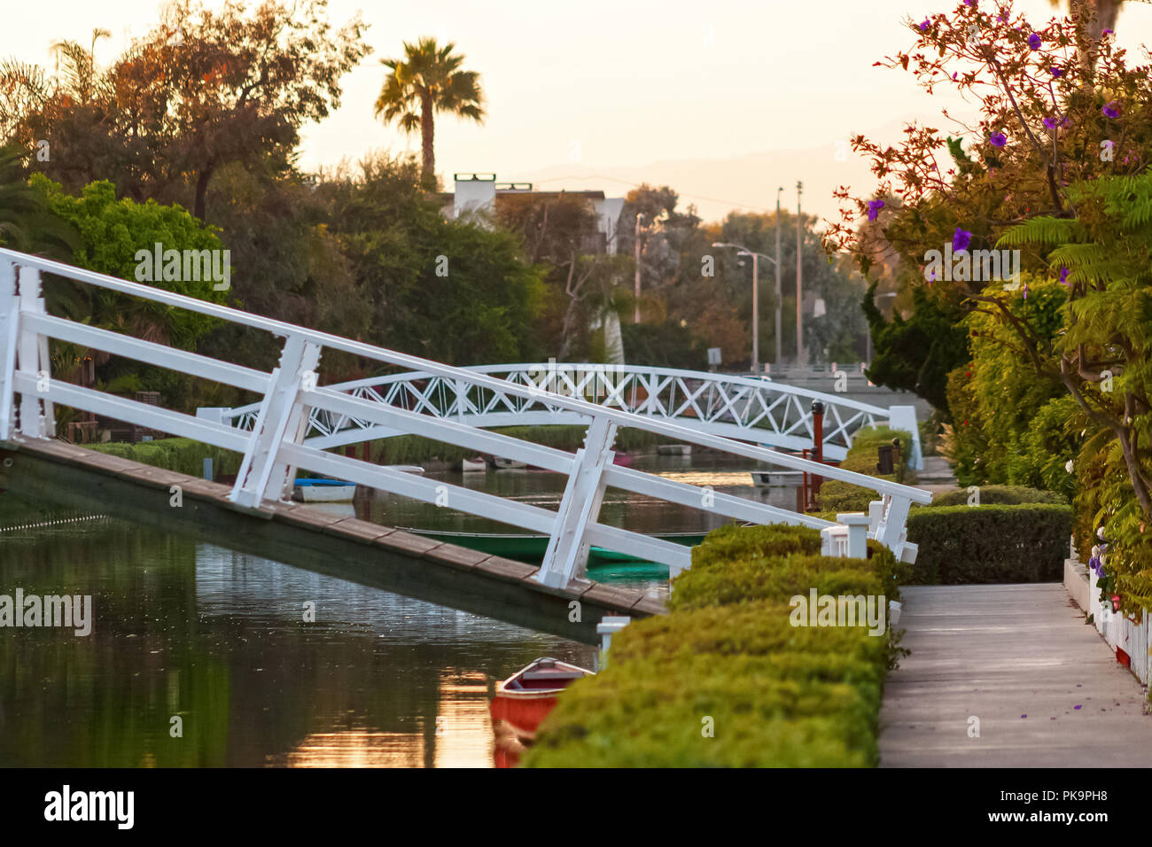 White bridges hi-res stock photography and images - Alamy