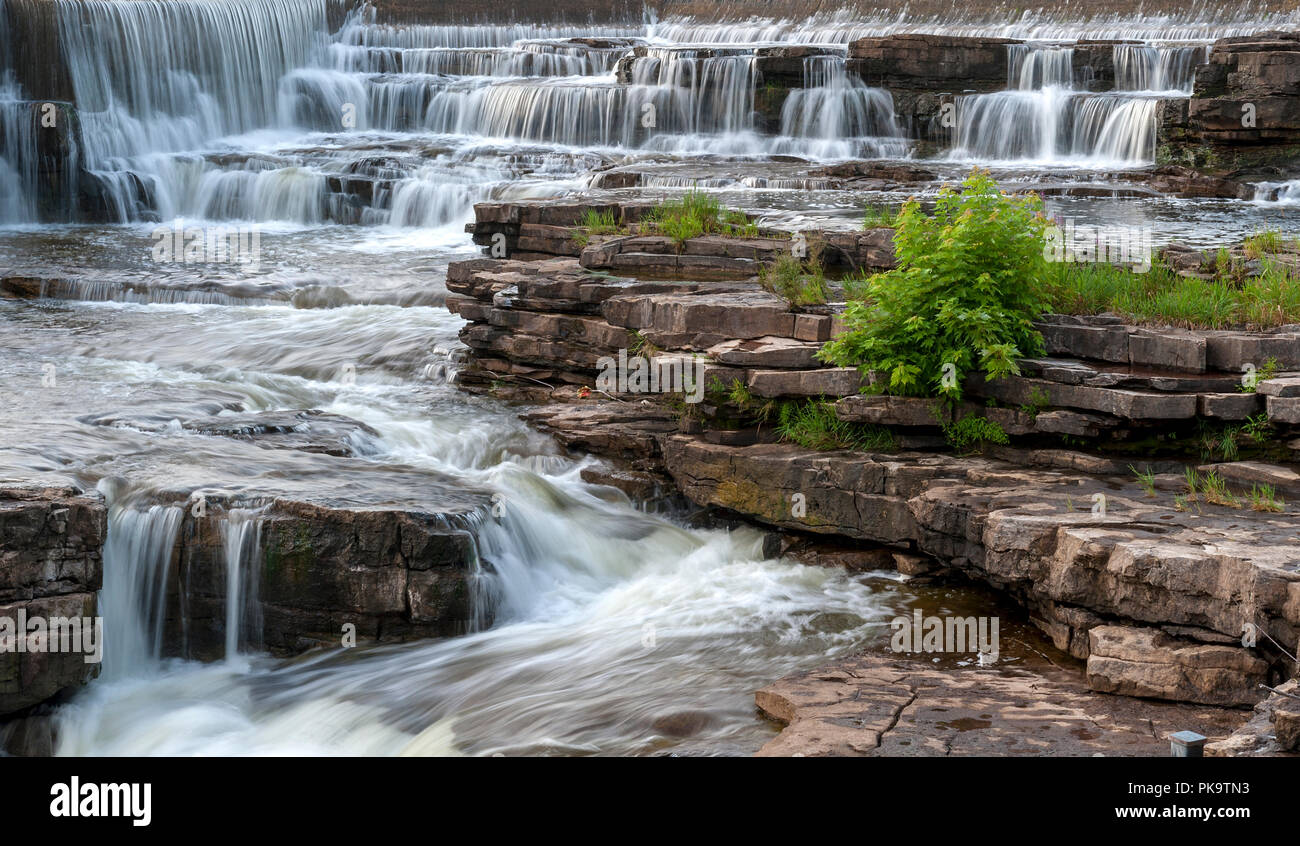 Waterfalls ottawa canada hi-res stock photography and images - Alamy